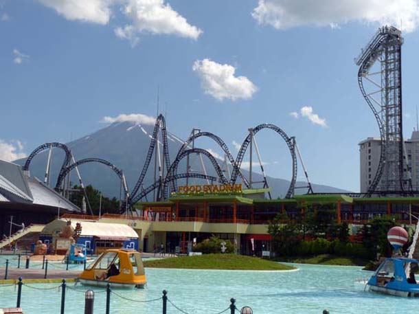 Takabisha – world's steepest drop - Park World Online